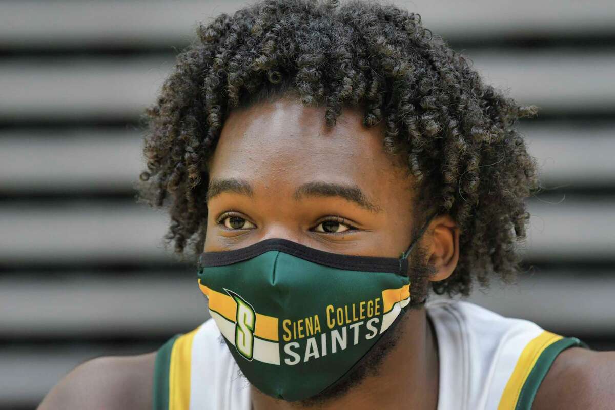 Freshman Colin Golson already cooking for Siena basketball