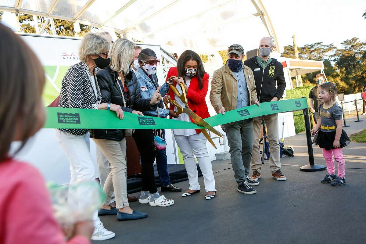 Once frozen by the pandemic, Golden Gate Park Ferris wheel finally goes ...