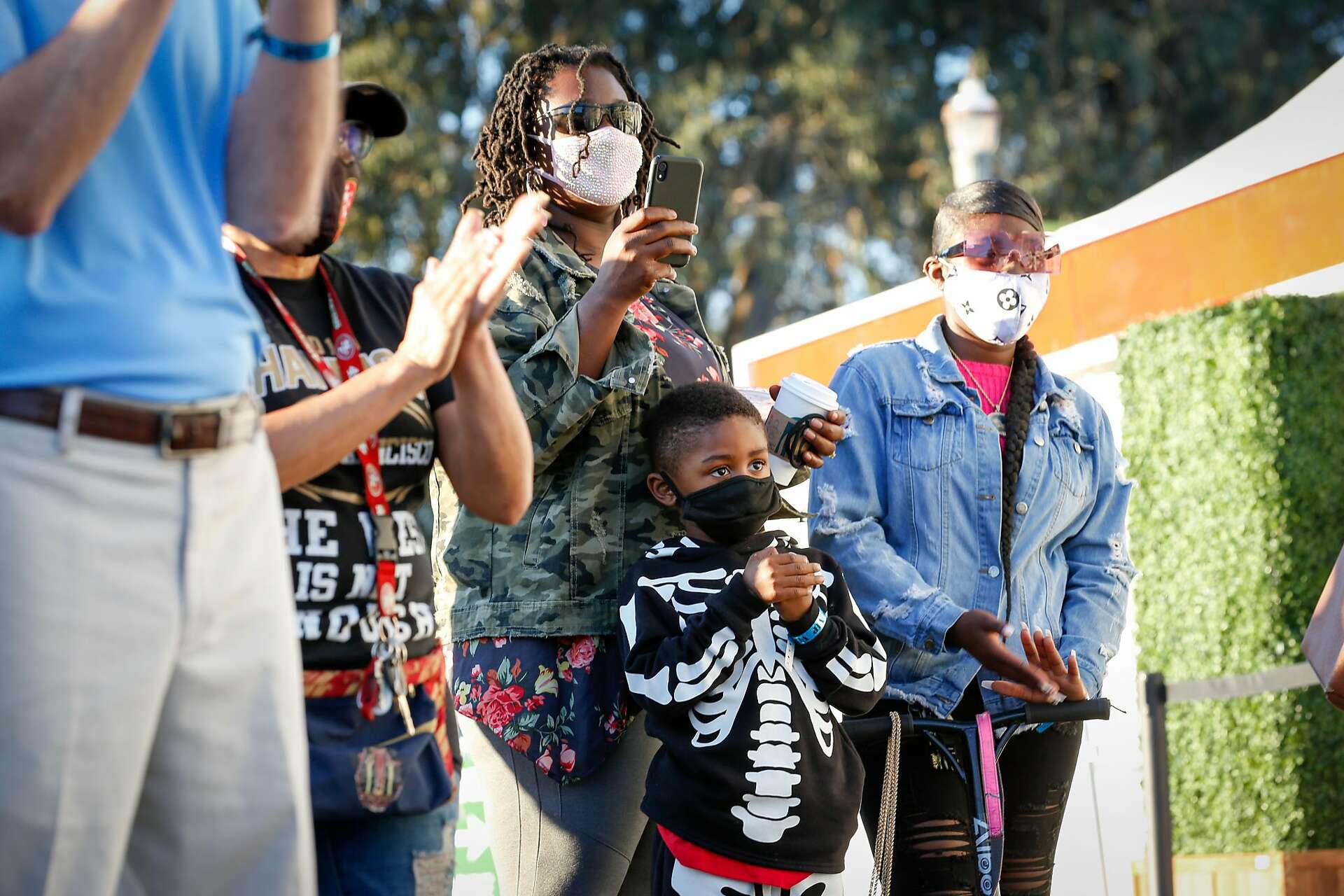 Once frozen by the pandemic, Golden Gate Park Ferris wheel finally goes ...