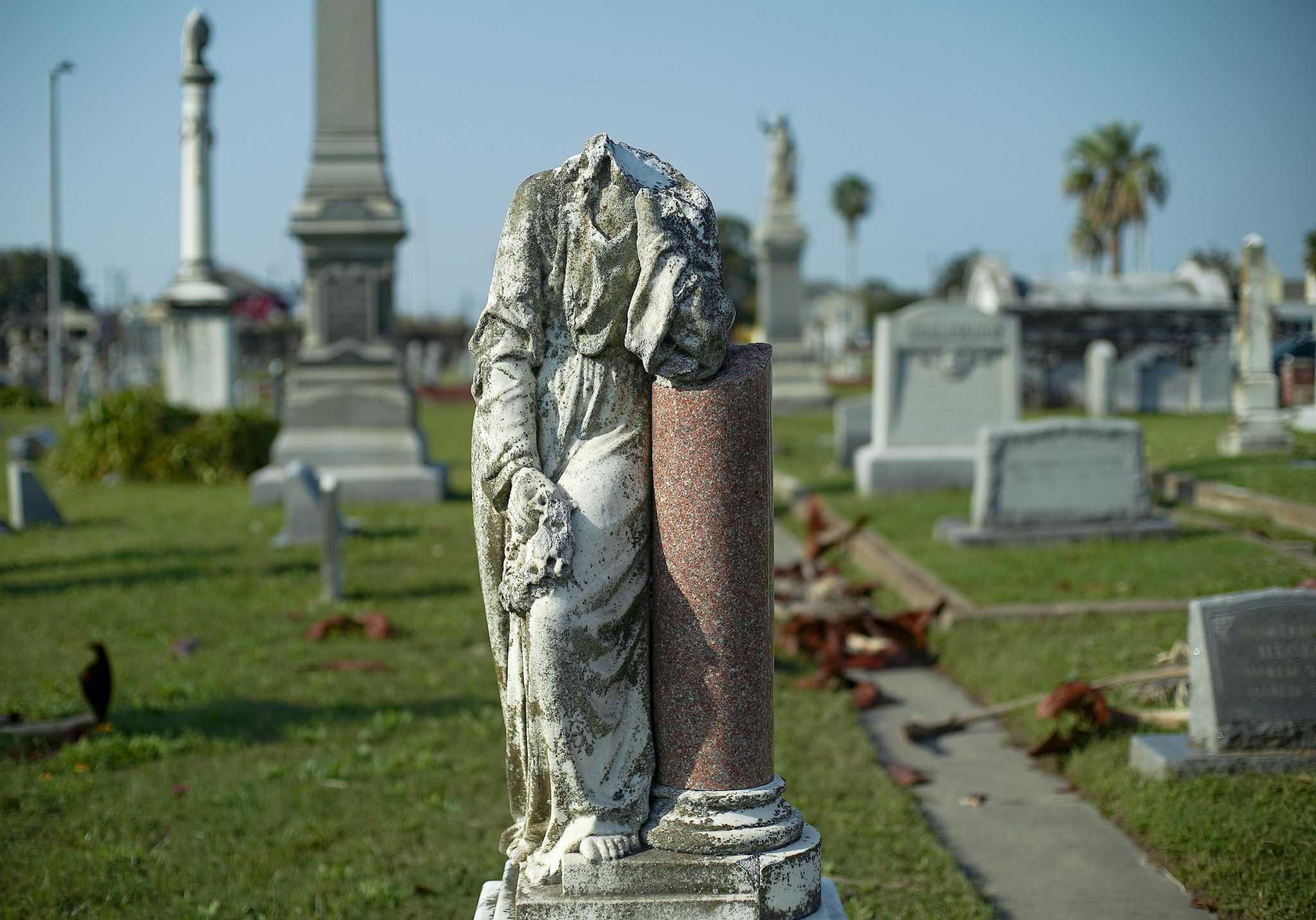 Haunted Galveston: How to experience the city’s supernatural side