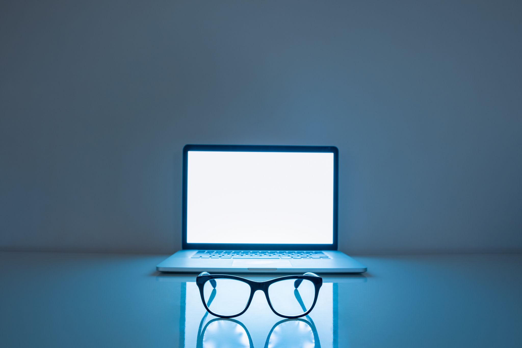 Blue light is messing with your sleep and your skin