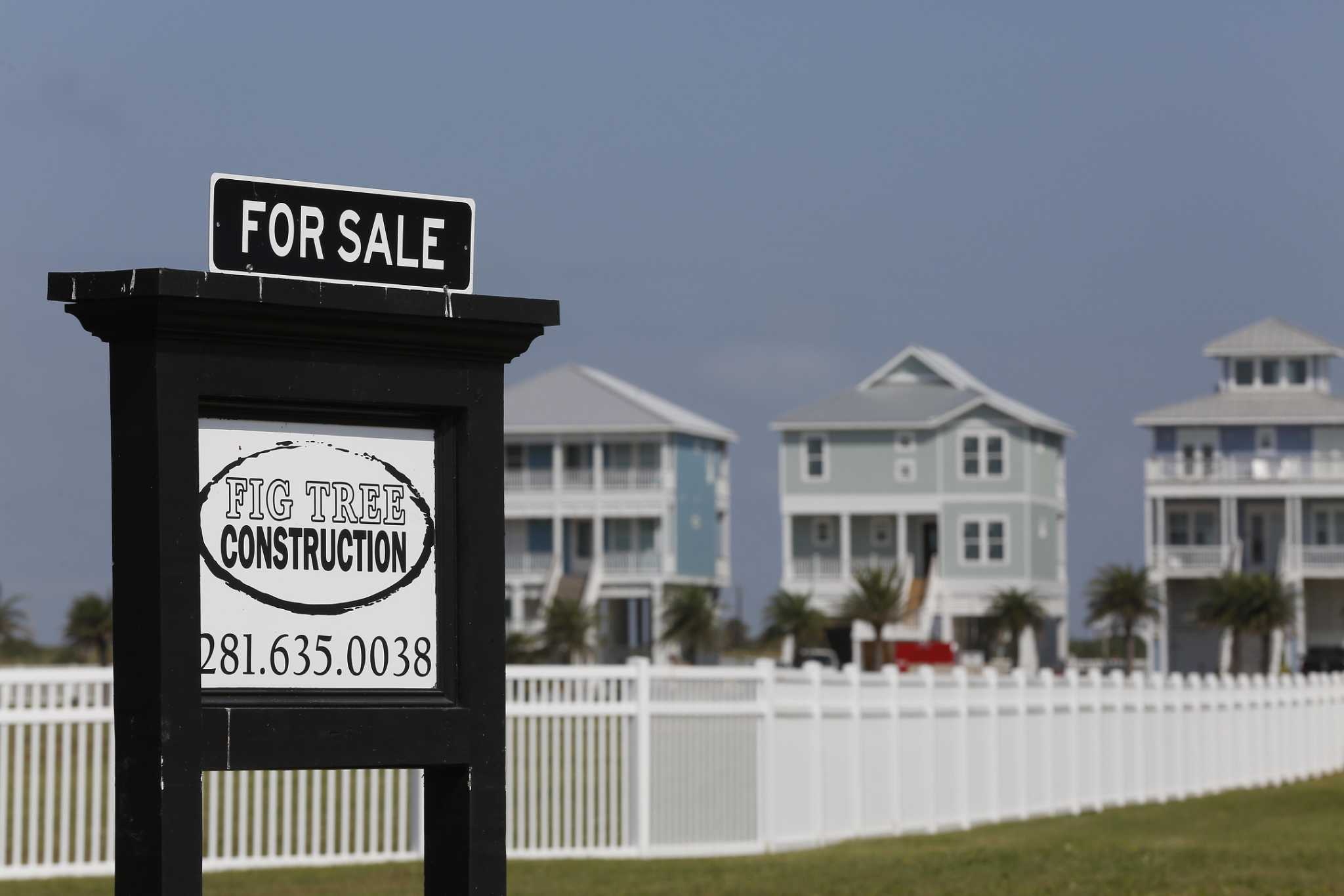 U.S. files antitrust suit alleging inflated real estate agent fees