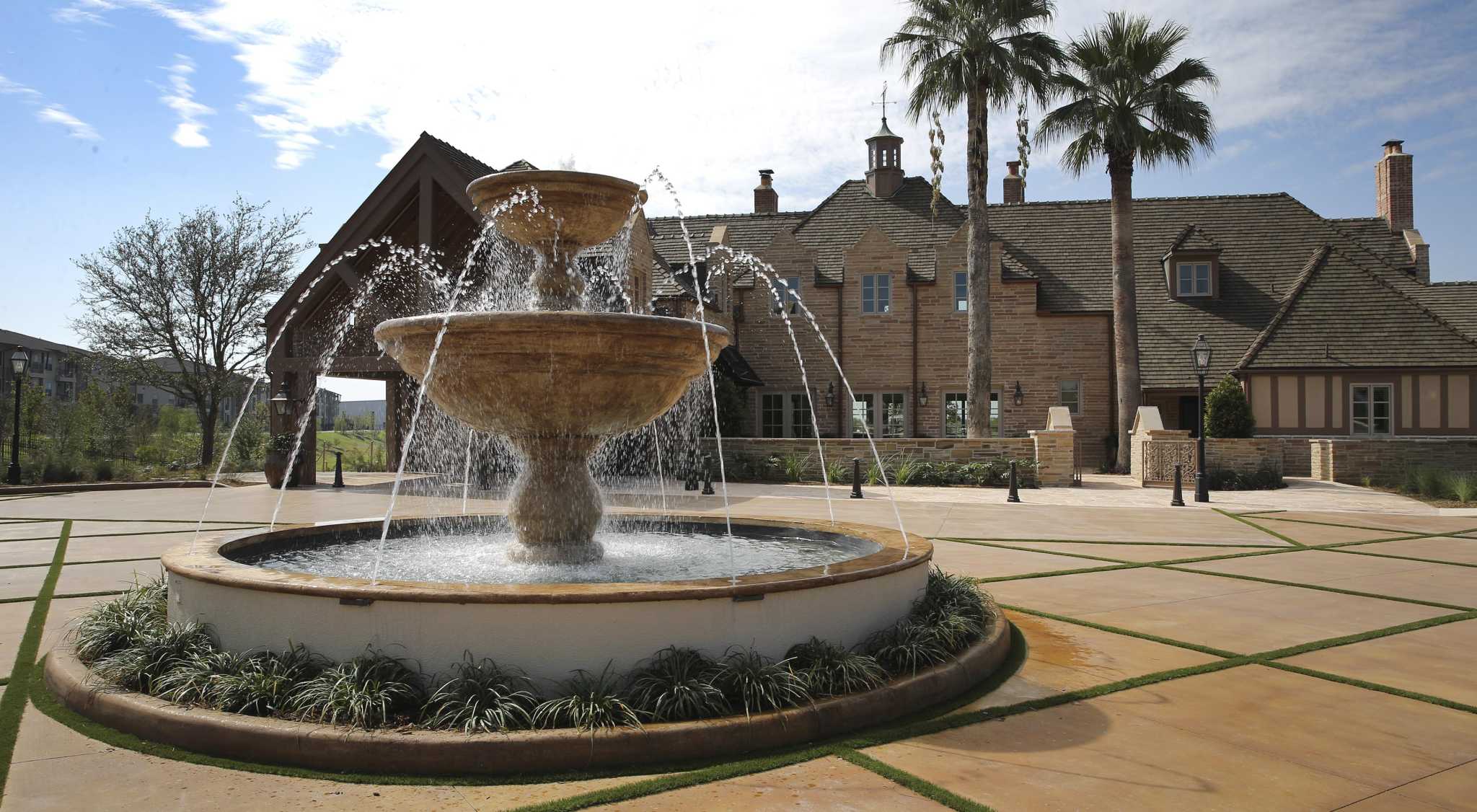 San Antonio’s Red Berry Mansion gets new life as home to catering ...