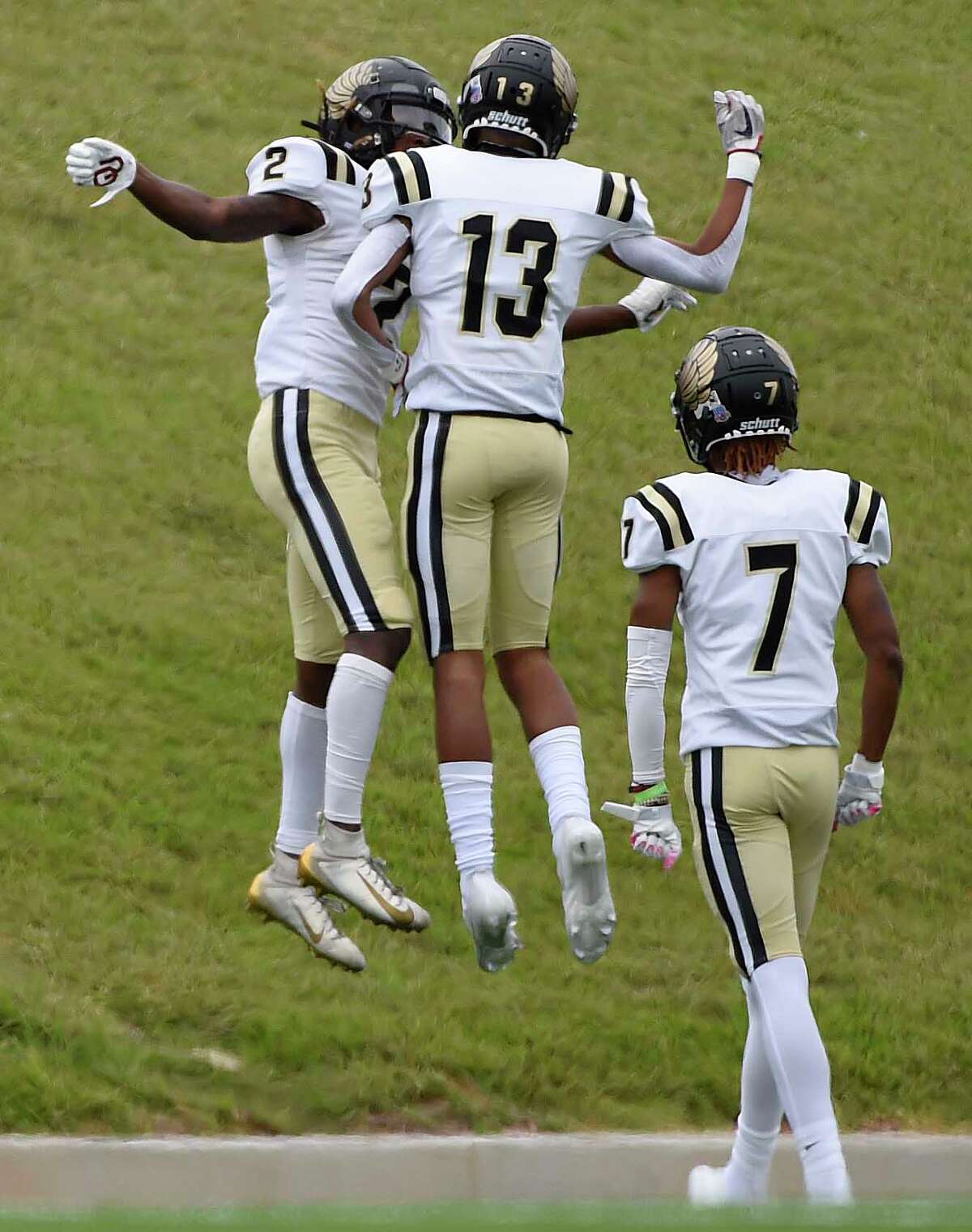 Foster edges Hightower in seesaw affair