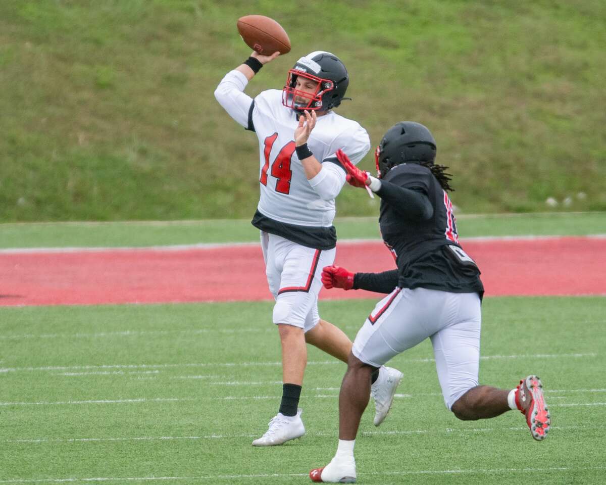 Lamar football holds Red and Black scrimmage