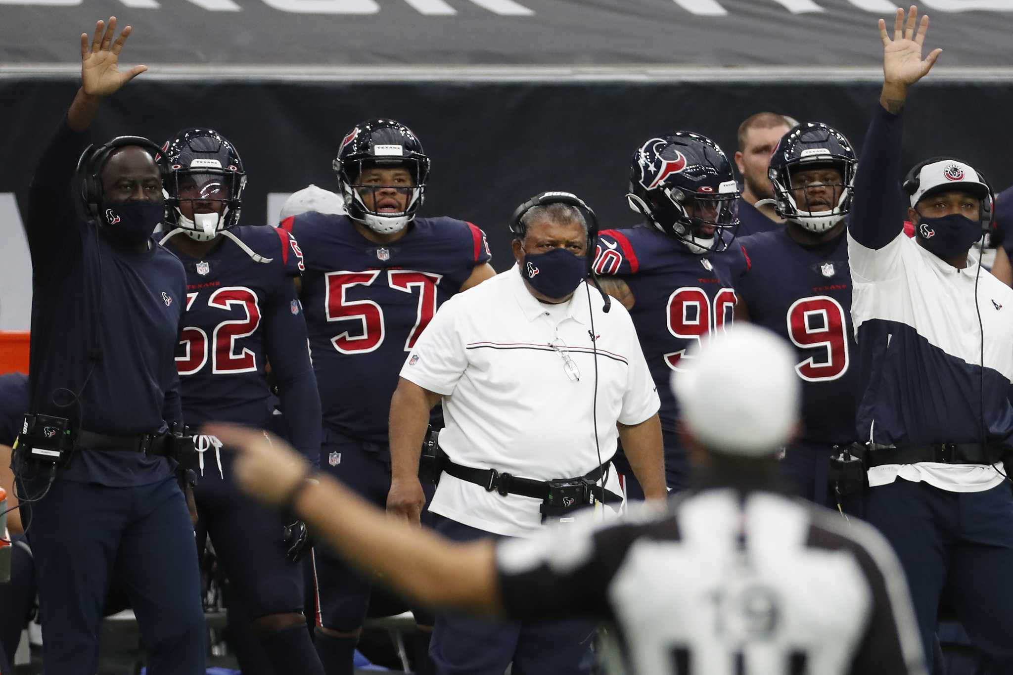 Texans' Romeo Crennel: 'I'm not trading for peanuts'