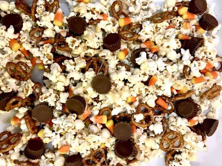 Recipe: Harvest Munch popcorn