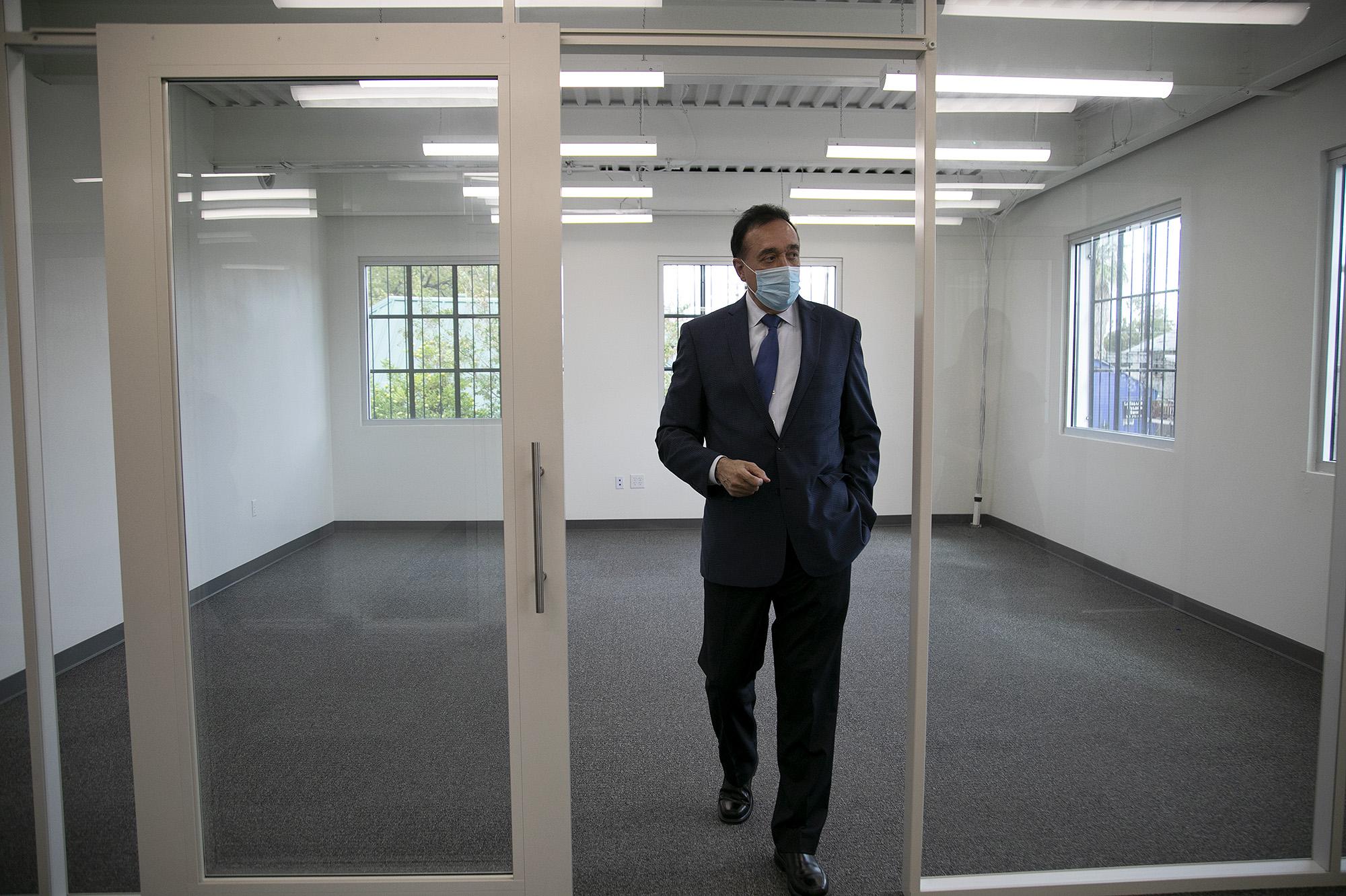 Express Briefing: Henry Cisneros returns to his roots for new project