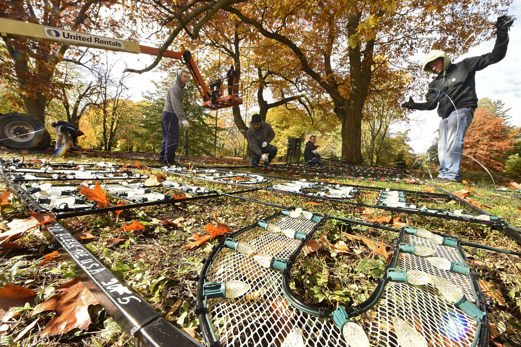 Jason Gough's forecast: Showers this morning; sunshine in the afternoon