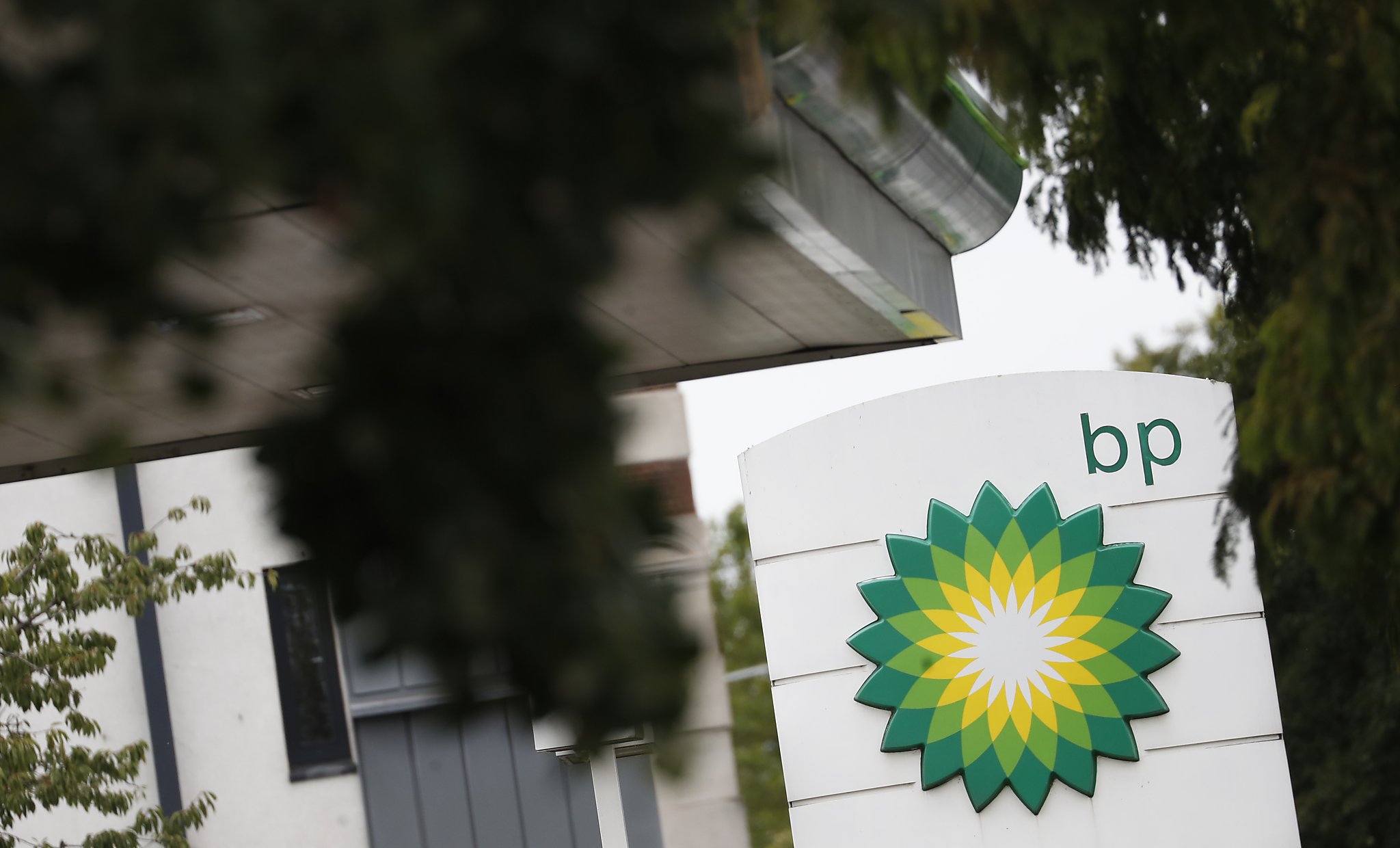 BP Board urges shareholders to vote against climate resolution