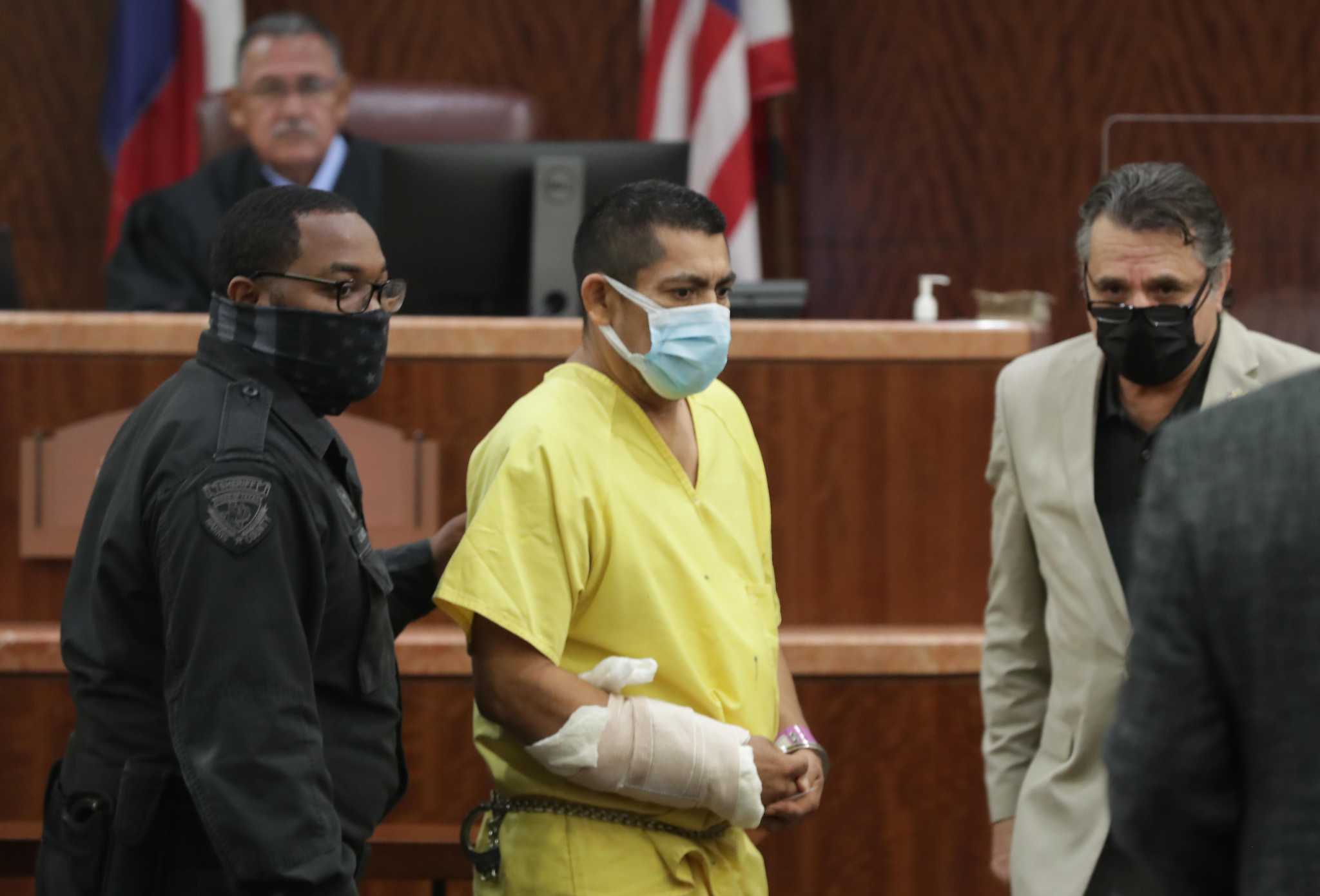 Judge orders man accused of killing HPD sergeant held with no bond