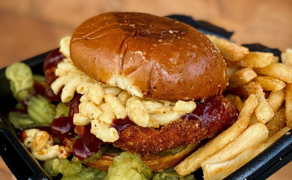 Smack's Chicken Shack shutters first San Antionio brick-and-mortar ...