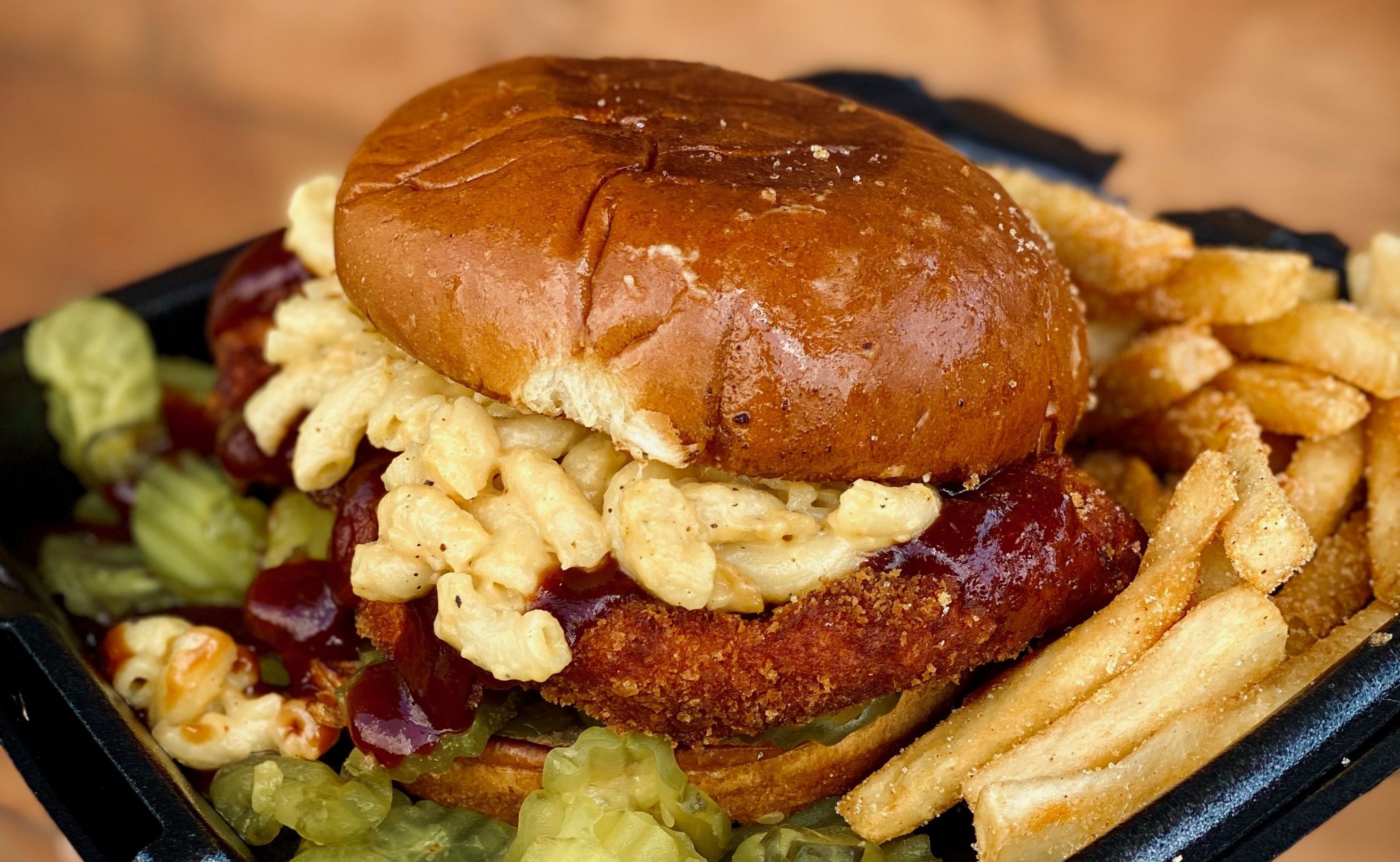 Big Bob's Burgers is closed; Smack's Chicken Shack is moving in