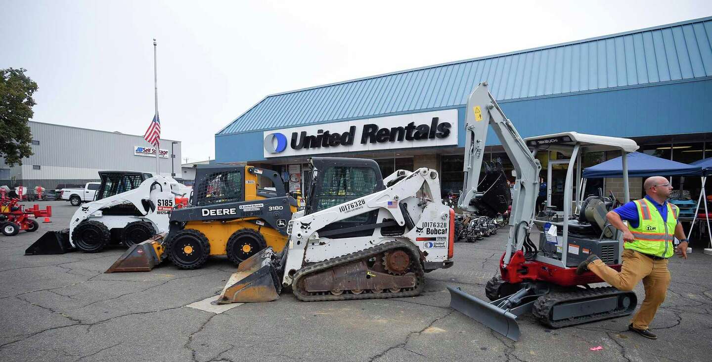 Stamford-based United Rentals to make $1 billion acquisition