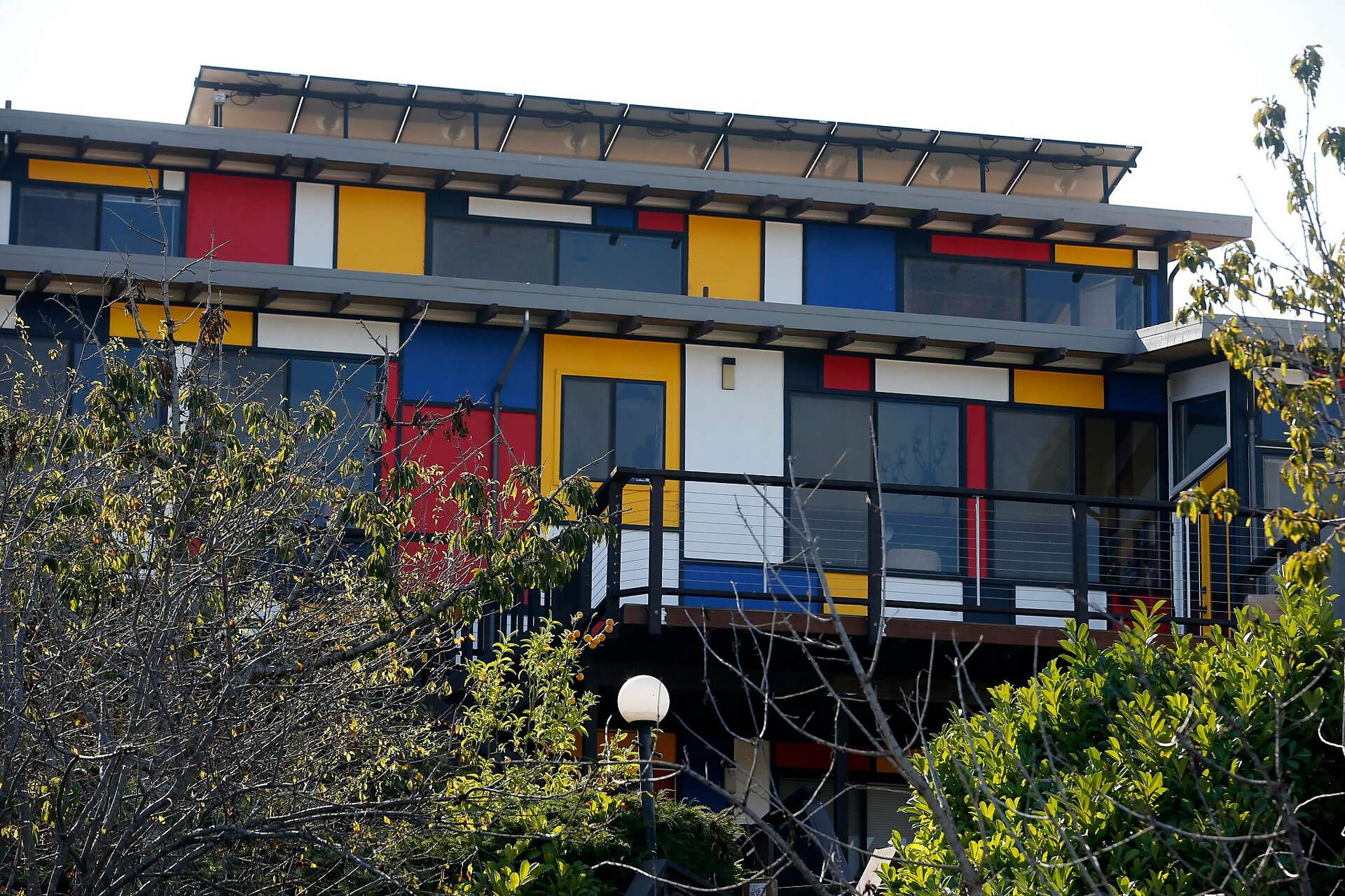 Say goodbye to another quirky S.F. landmark — the Mondrian House at ...