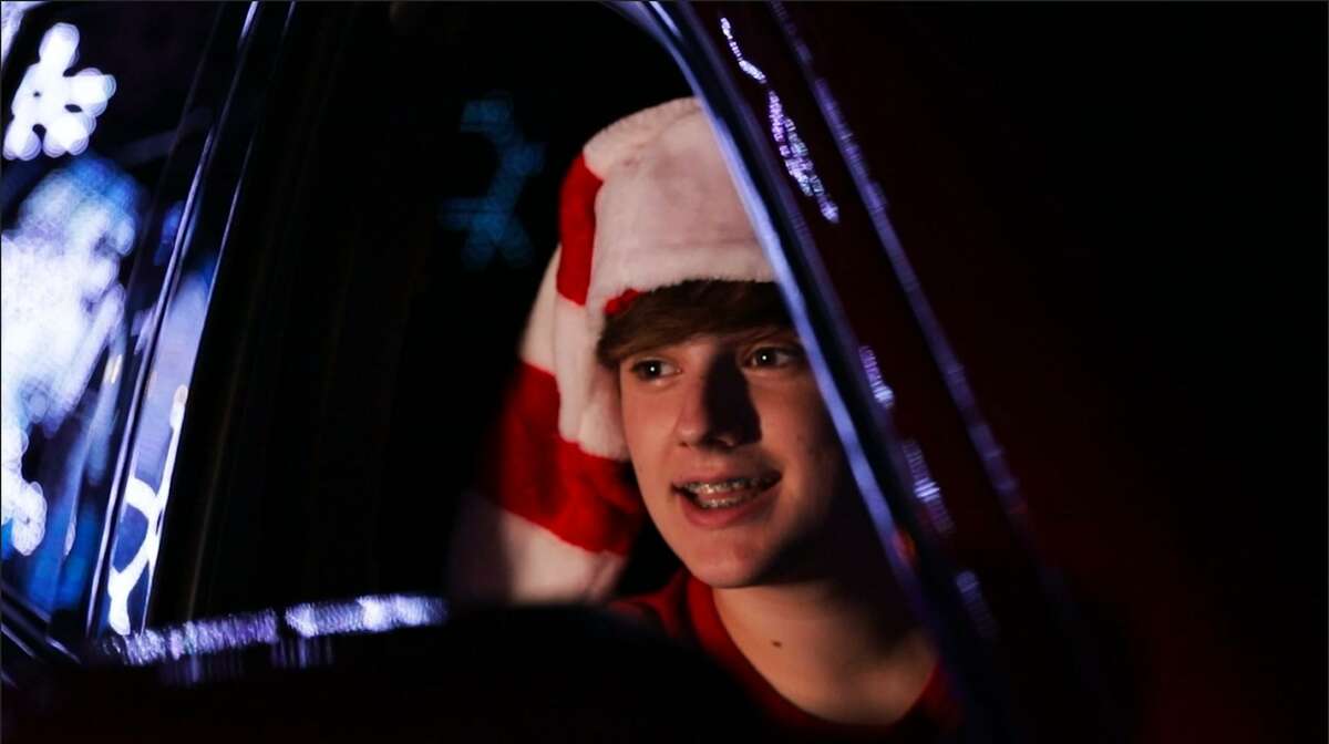 New drive-thru holiday light park to make debut in Houston area