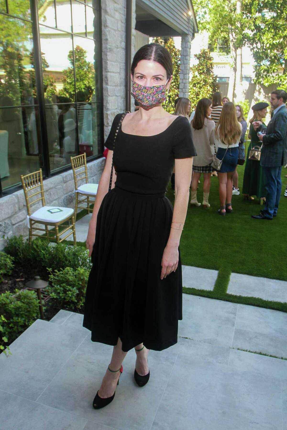 Houston fashion designer shows Kamala Harris-inspired suit, Iranian ...