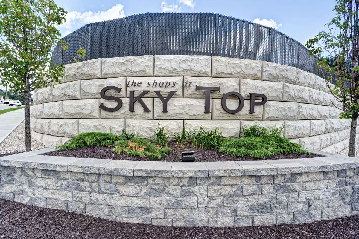 Sky Top Lanes renovation brings health care, fitness and beauty to East ...