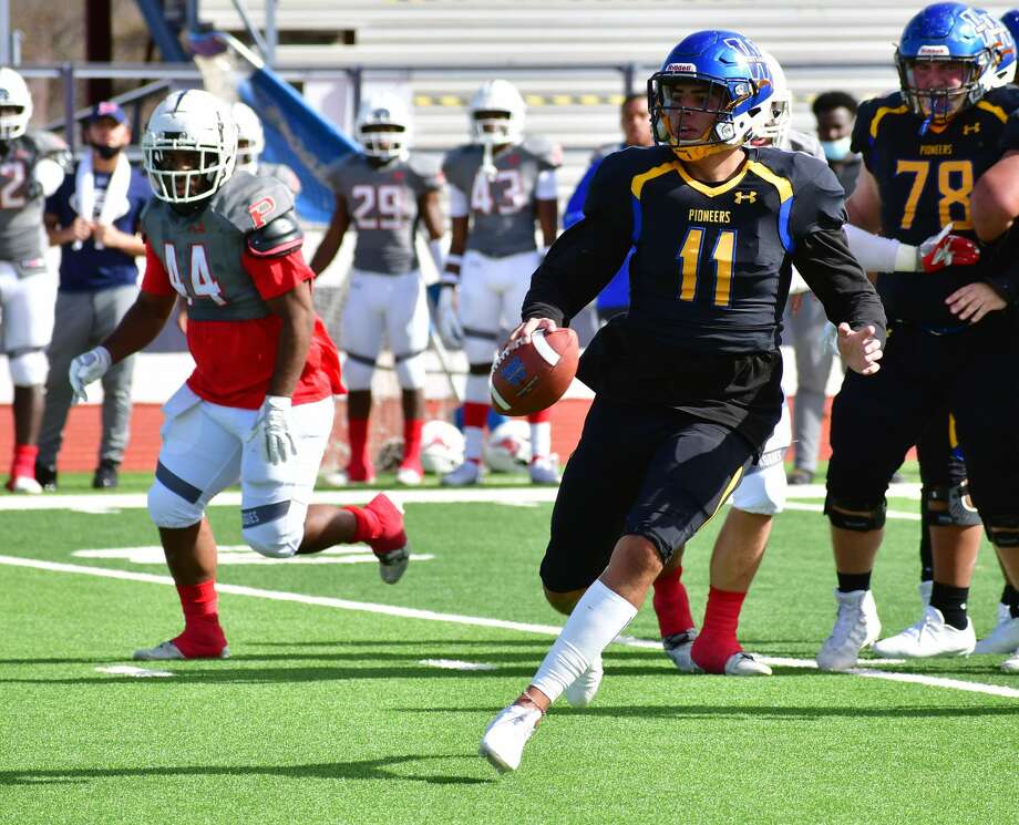 Photo Gallery: Wayland Baptist football team outlasts OPSU 29-24 ...