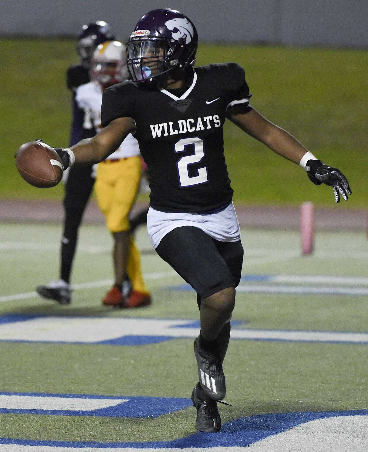 Wheatley upends rival Yates in 93rd meeting