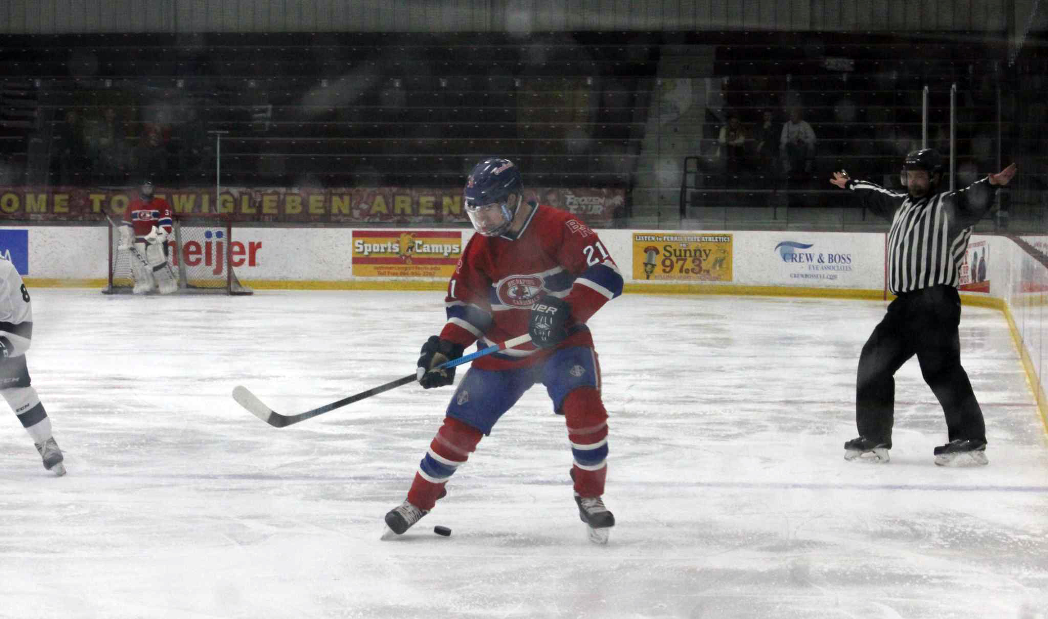 Big Rapids hockey hits the ice under different circumstances