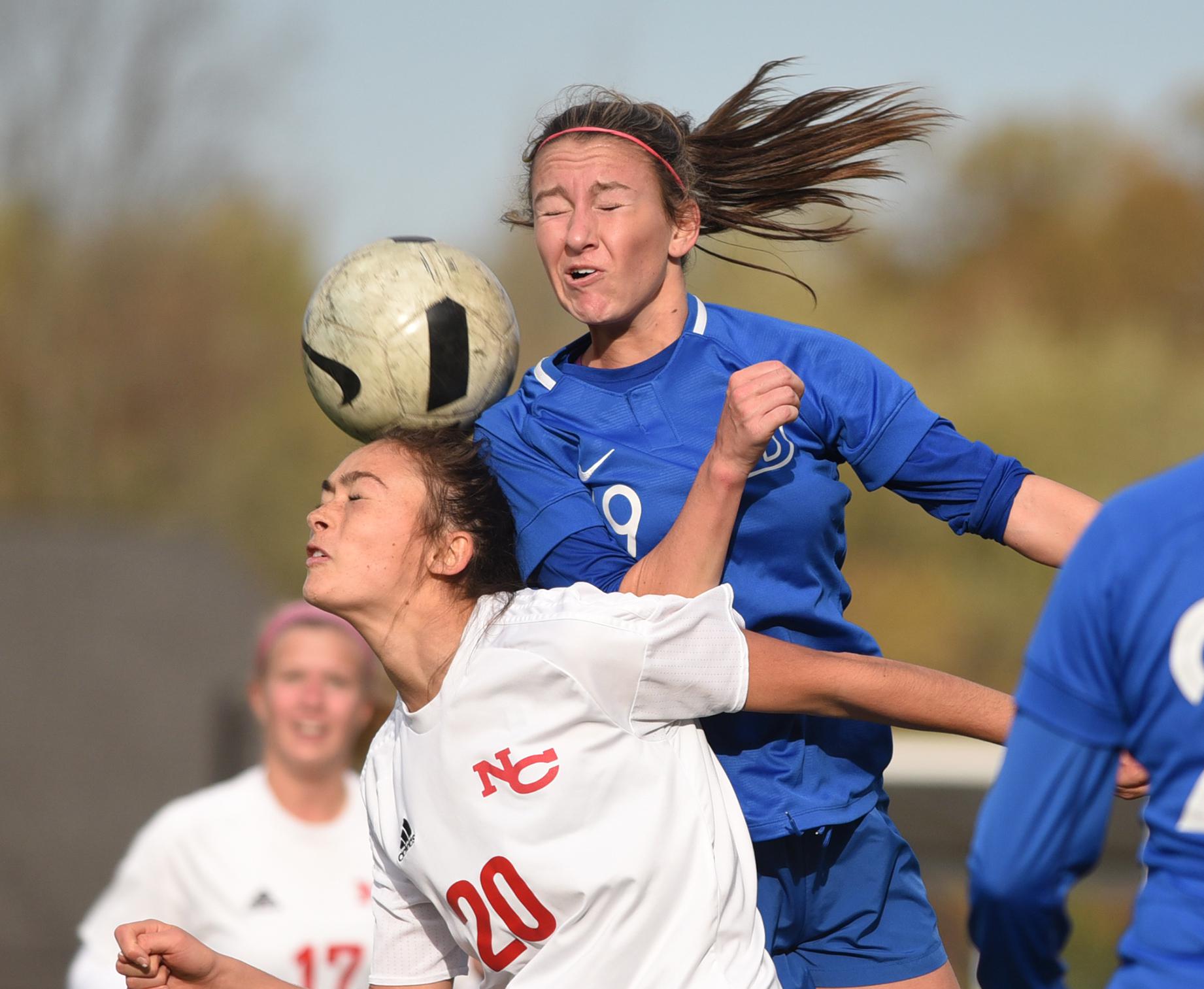 Chloe Humphrey lifts Darien past rival New Canaan