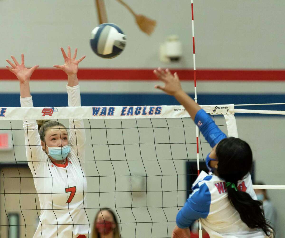 VOLLEYBALL: The Woodlands earns another tough road win at Oak Ridge