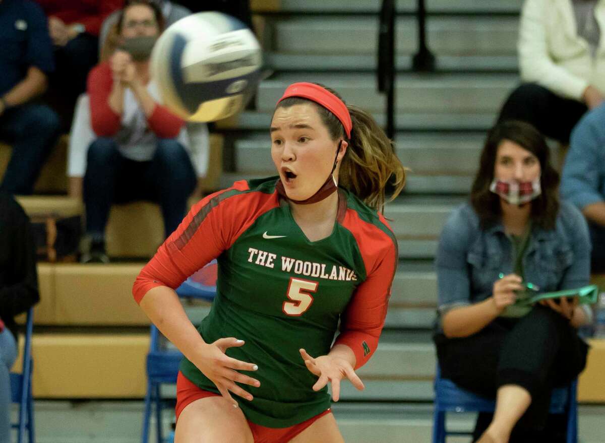 The Woodlands volleyball earns another tough road win at Oak Ridge