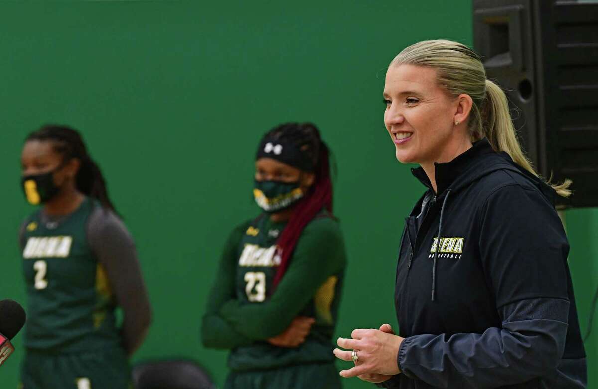 Amid uncertainty, Siena women's basketball has shot in wide-open MAAC