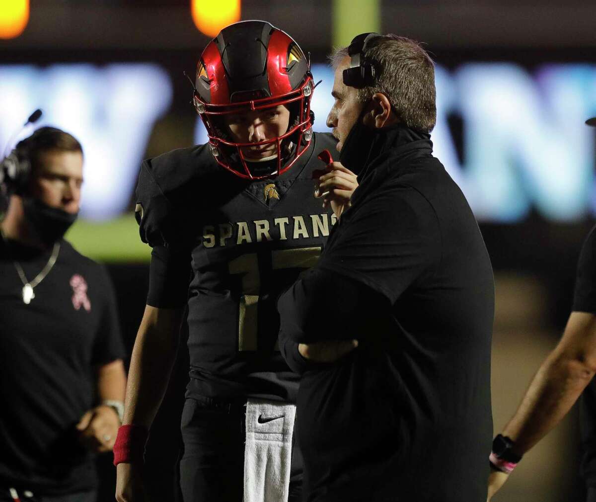 FOOTBALL: Porter tops Caney Creek for second district win