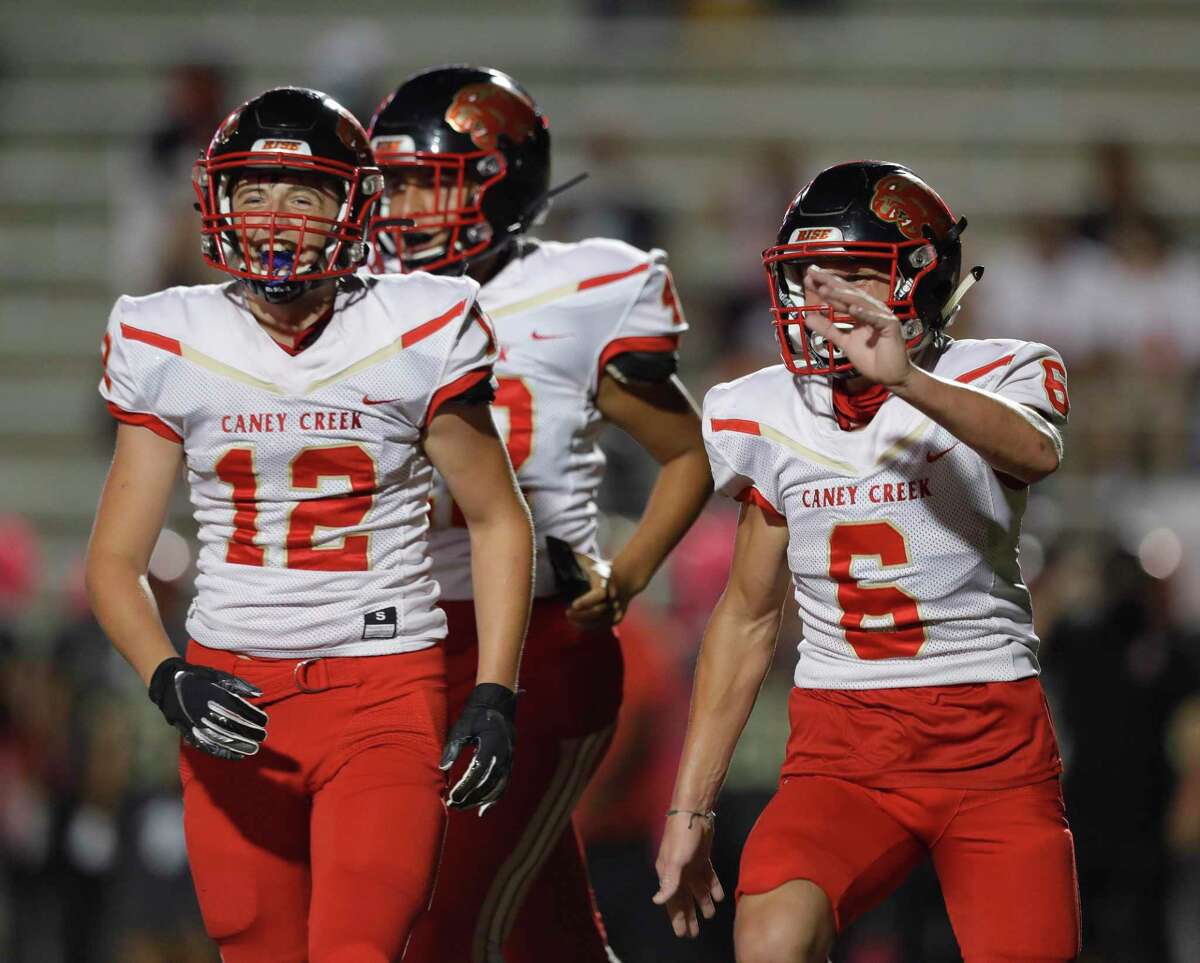 Porter tops Caney Creek for second district win