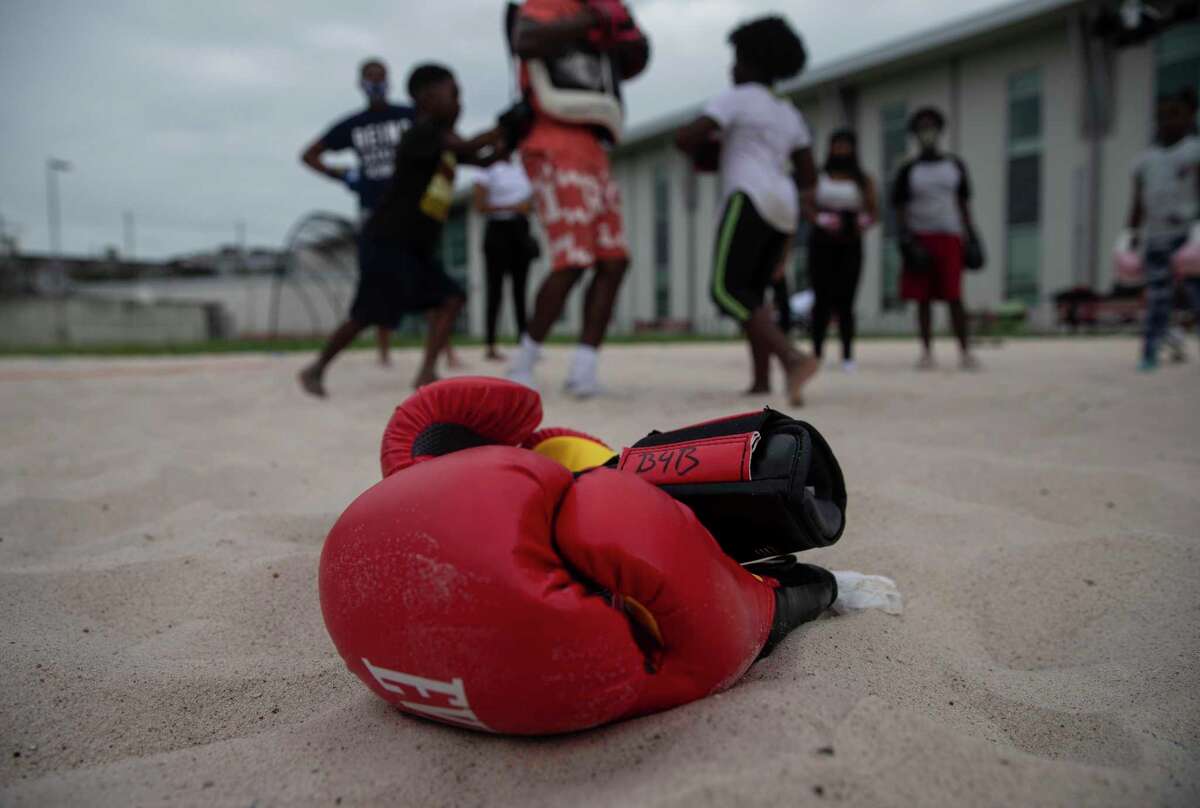 Boxing for Bullies builds self-esteem, ‘greatness’ in Houston’s Fourth Ward