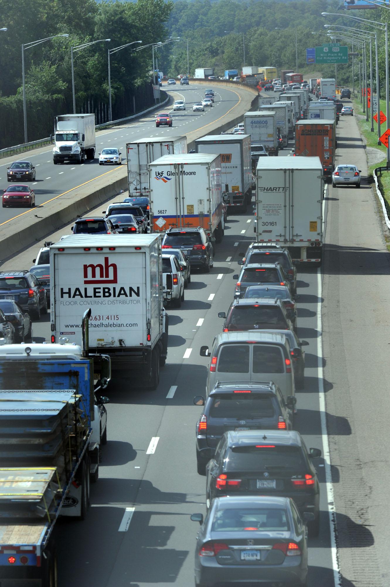 Tractor-trailer crash on I-84 in Danbury cleared