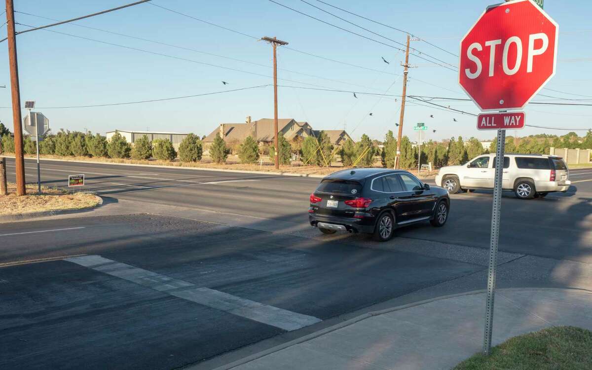Midland driving 101: Four-way stops