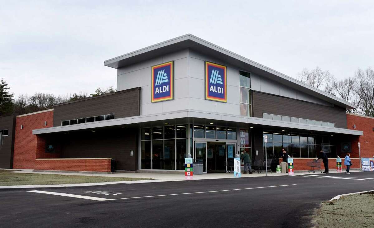 Aldi opens new store in Saratoga County