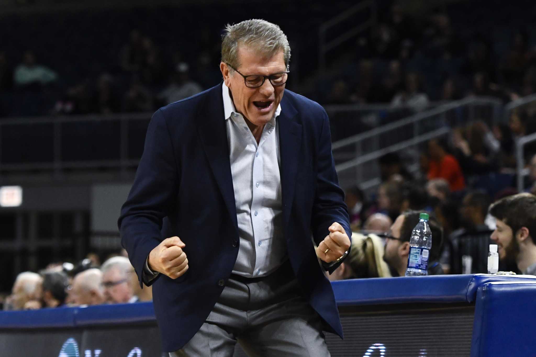 Jeff Jacobs: Future gives Auriemma plenty of reasons to smile