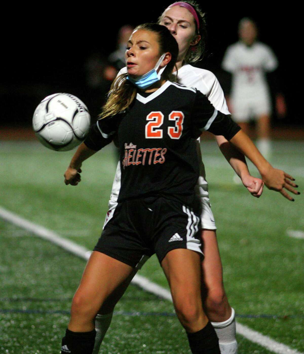 Shelton rolls past Foran in SCC Division A girls soccer final