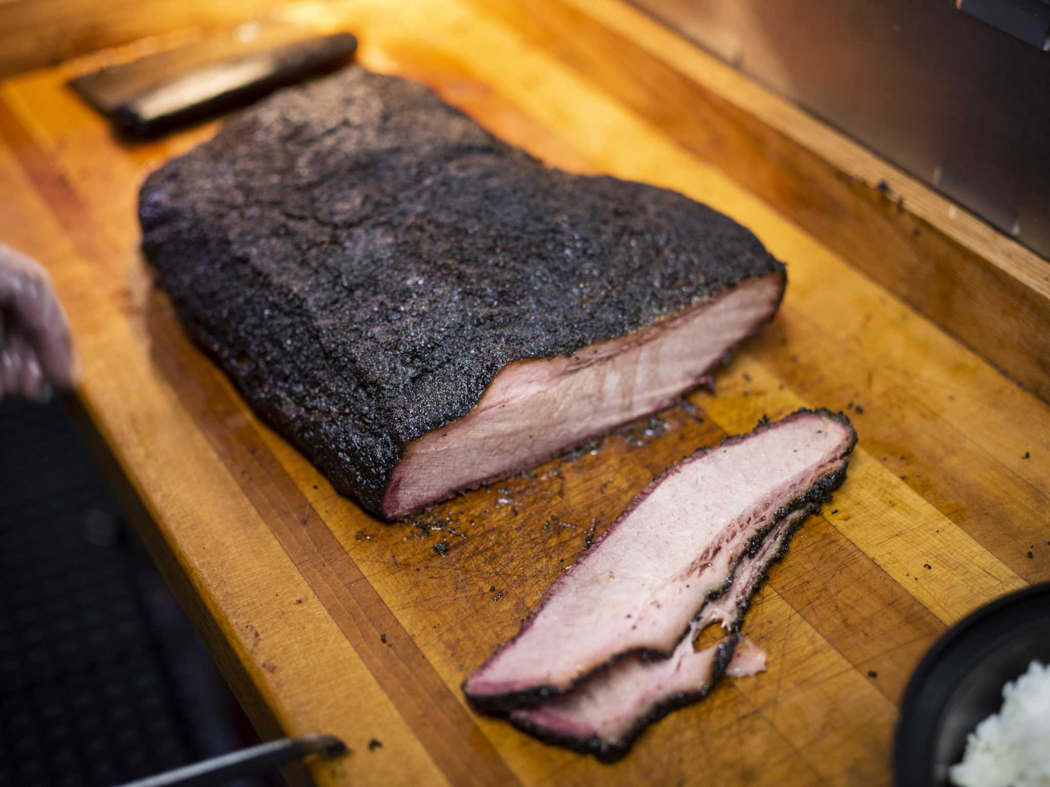 A barbecue school for aspiring pitmasters launching in San Antonio