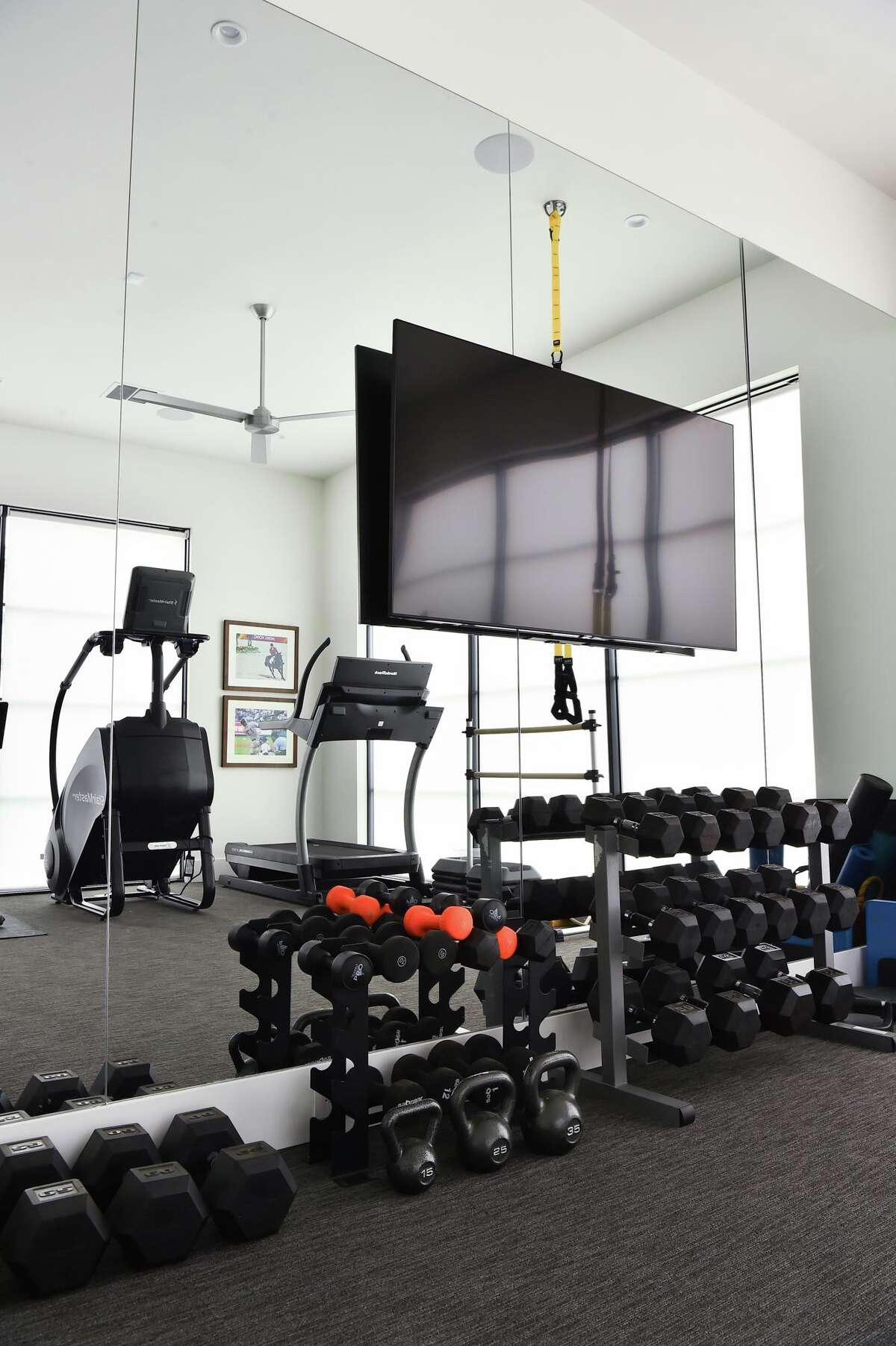 Modern Texas Hill Country home in Cordillera Ranch captures spectacular ...