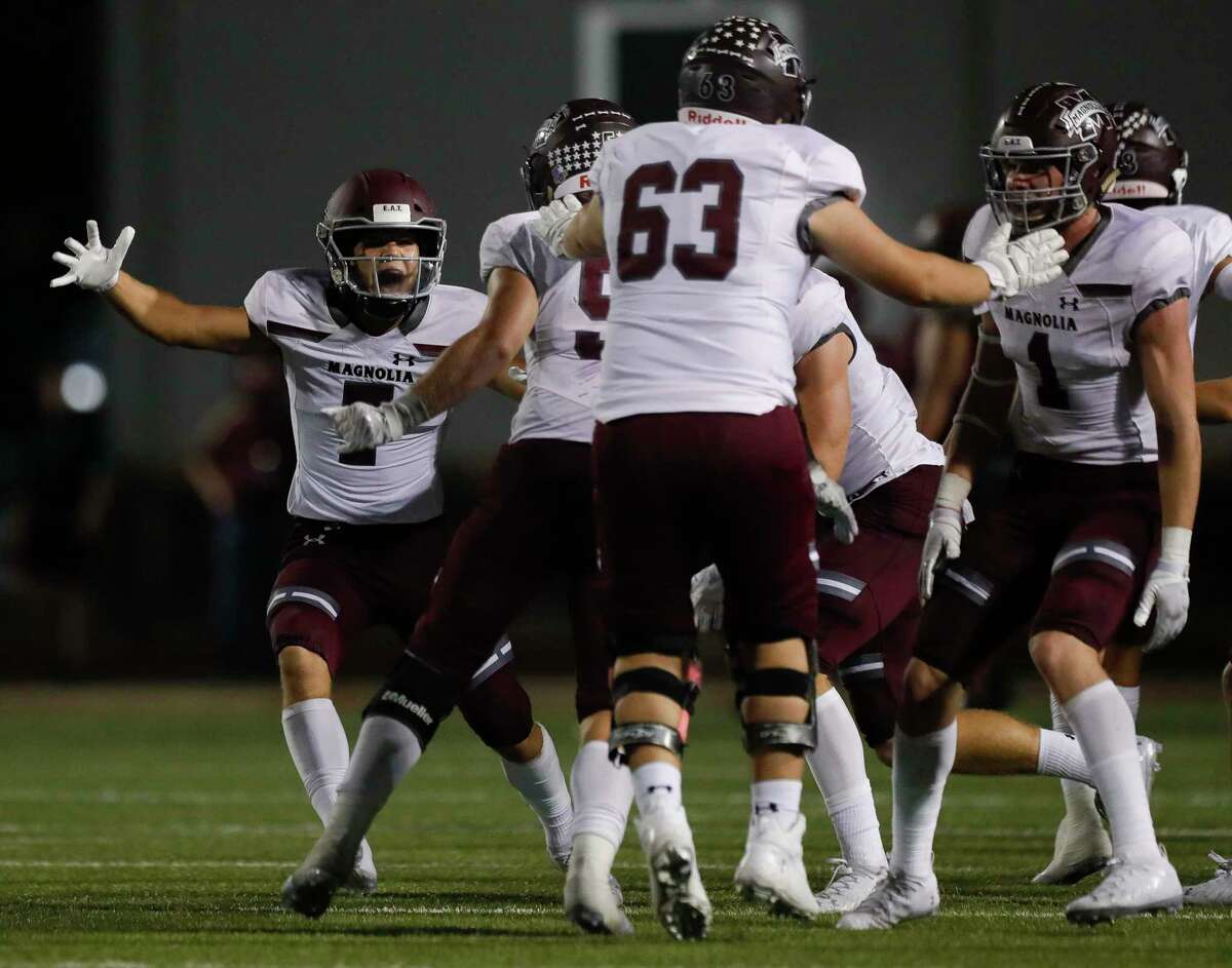 FOOTBALL: Magnolia holds off Magnolia West