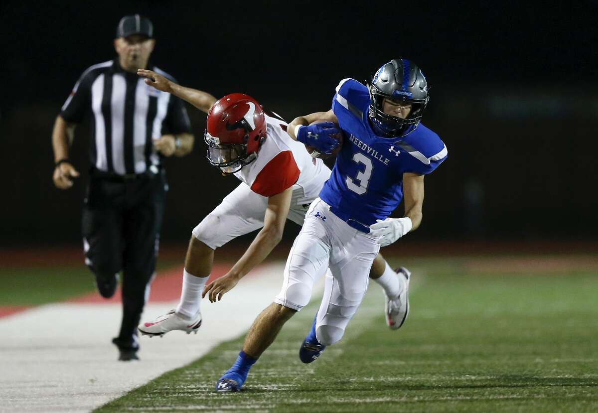Friday night highlights: Small school playoffs rev up