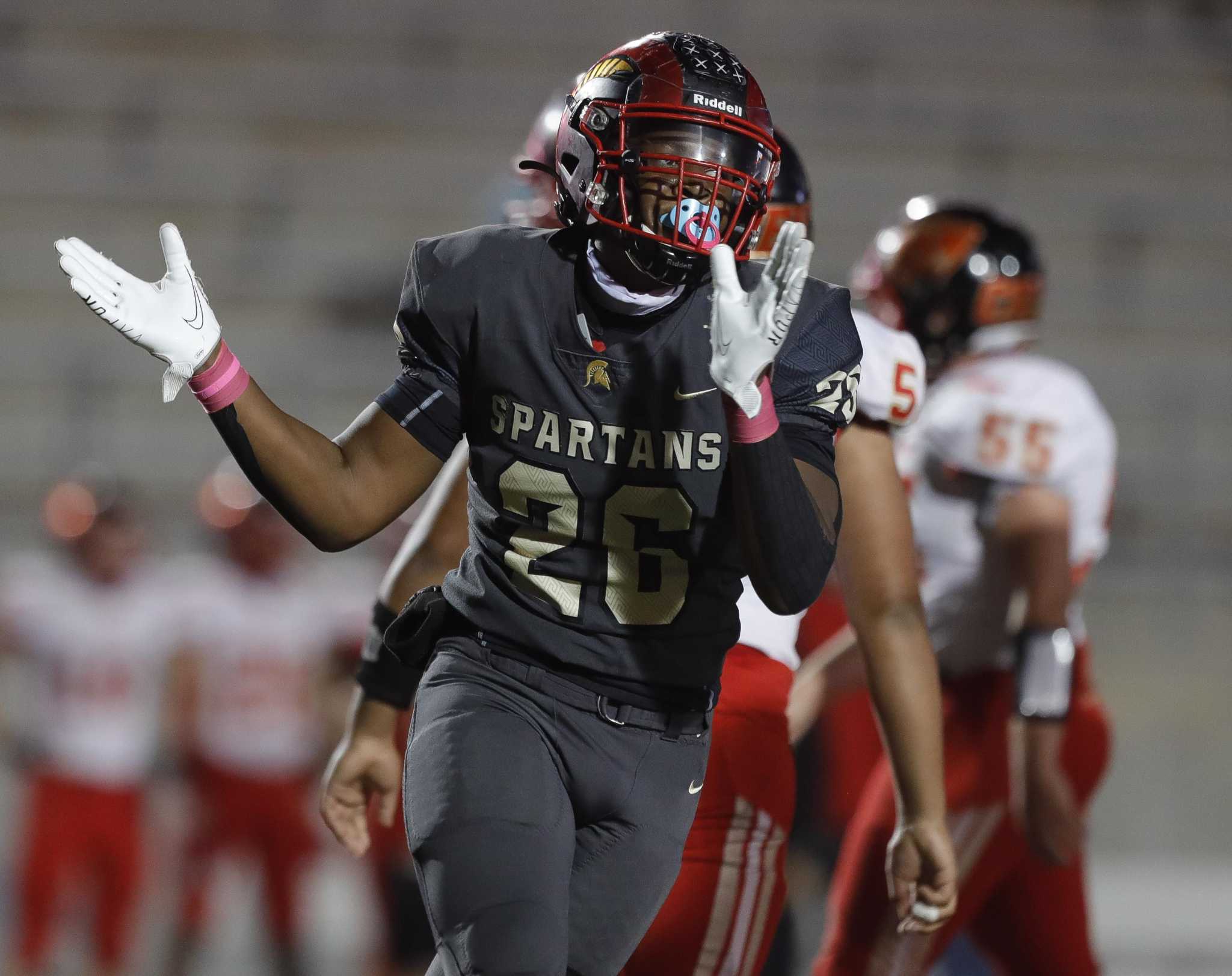 FOOTBALL ROUNDUP: Porter, Legacy Prep win; Splendora season ends