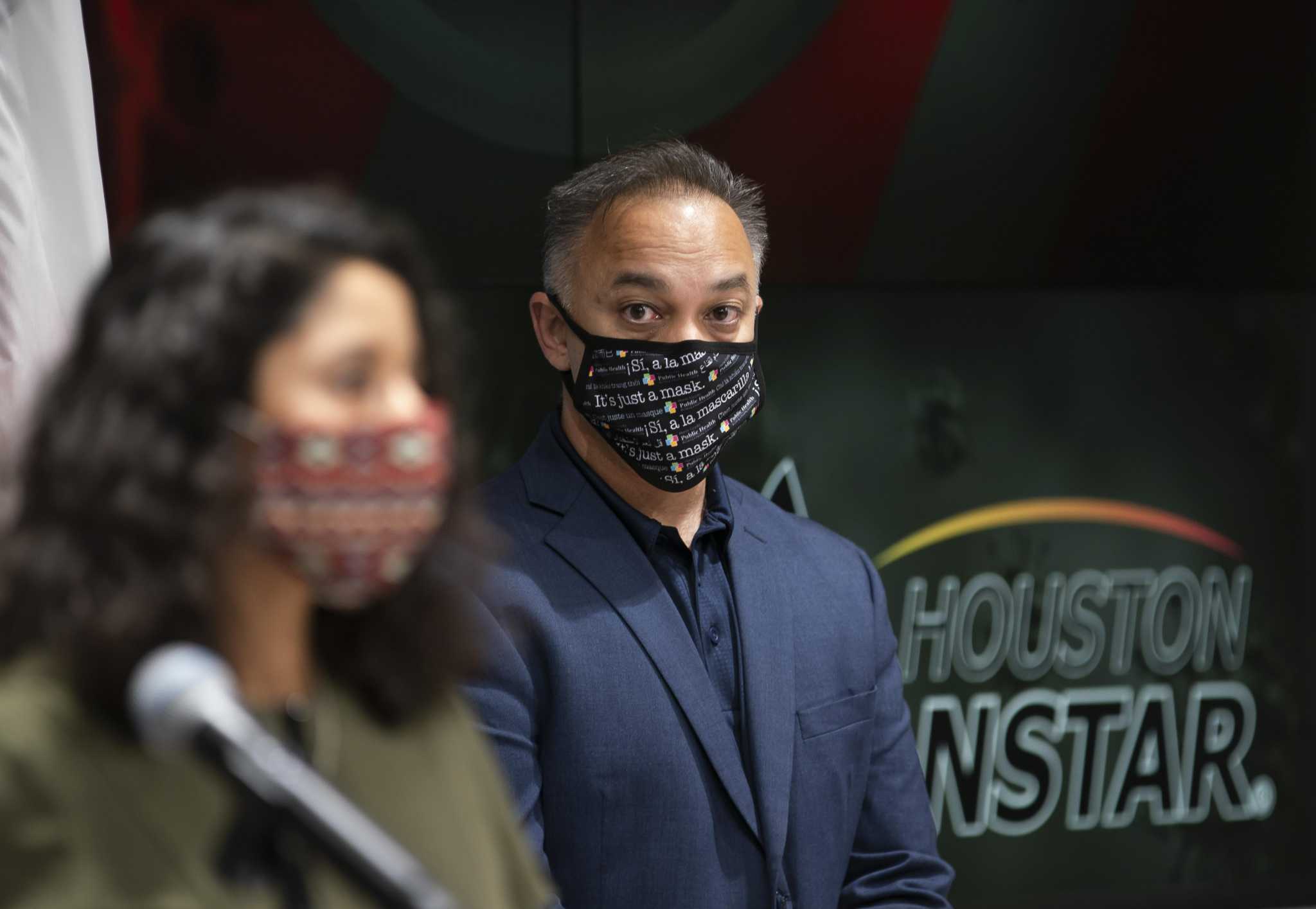 Dr. Umair Shah, head of Harris County’s COVID-19 response, to step down