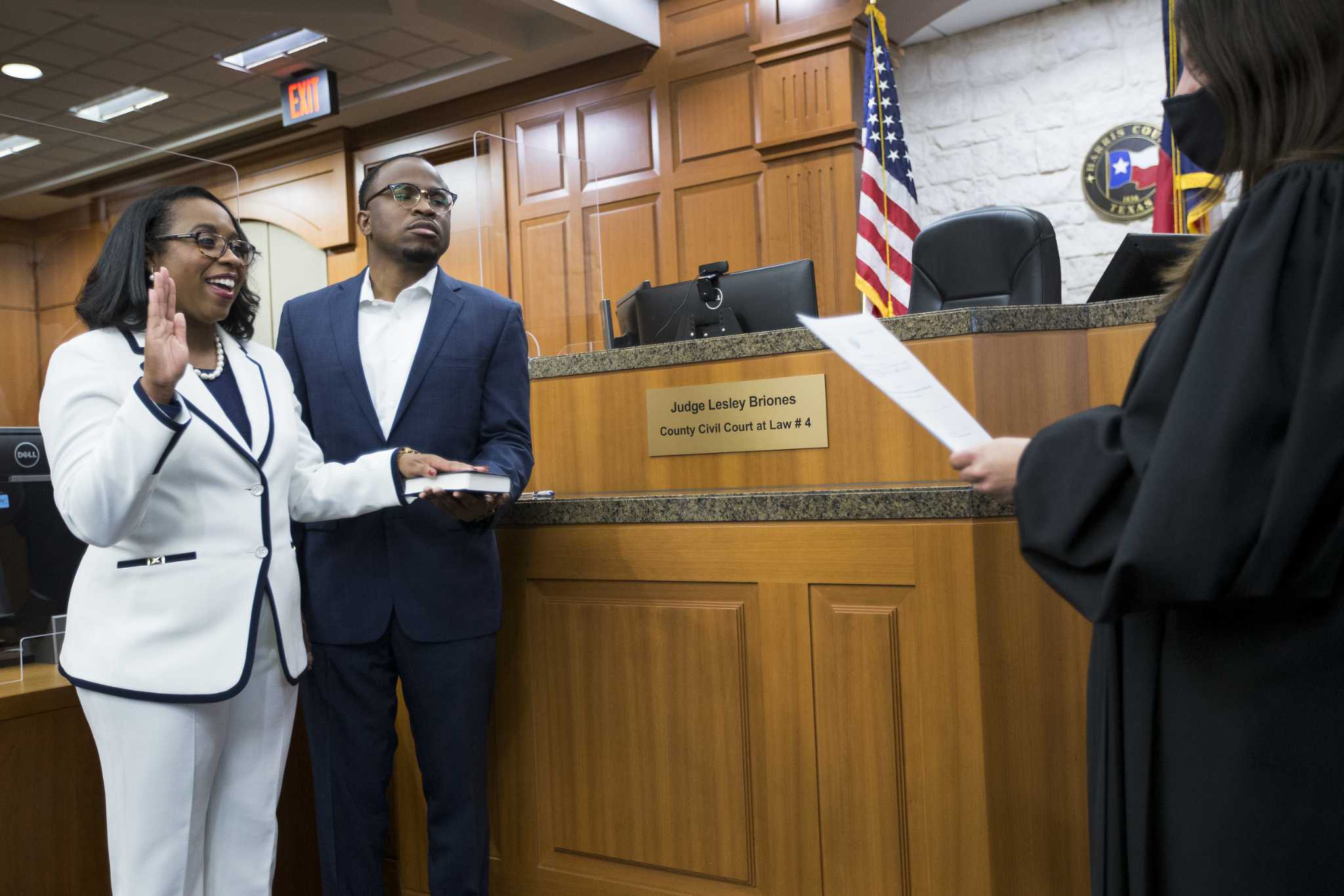 Teneshia Hudspeth sworn in as new Harris County Clerk