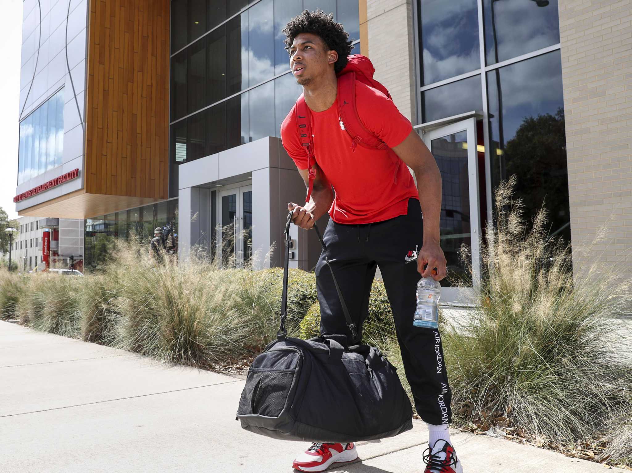 Nate Hinton hopes early University of Houston exit pans out in NBA draft