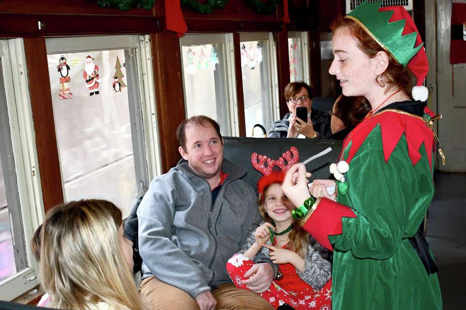 Where to see Santa in Connecticut this December: 10 events across CT