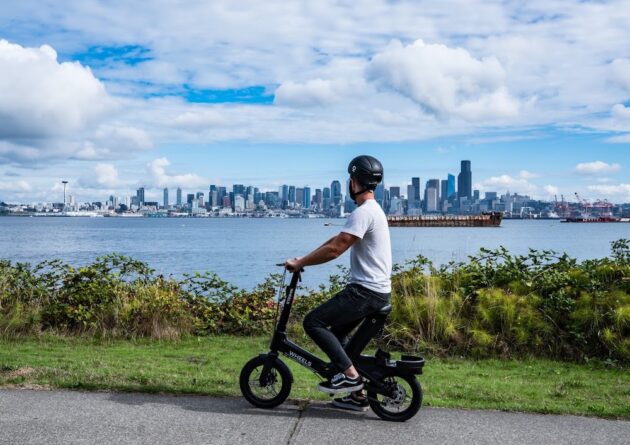 Hold onto your seats: New seated scooter pilot Wheels launches in Seattle