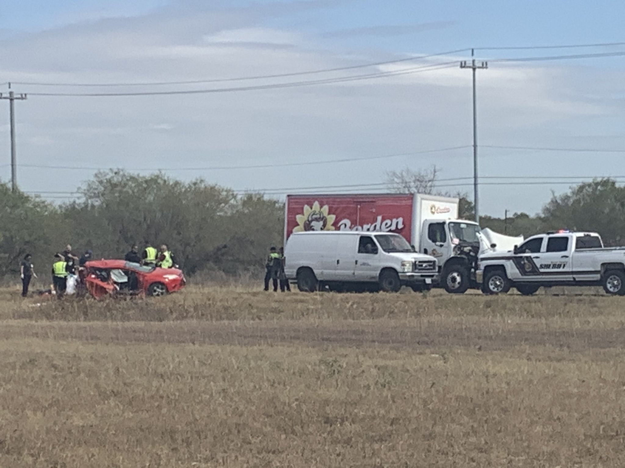 2 People Dead After Car Swerves Into Oncoming Traffic On Loop 1604