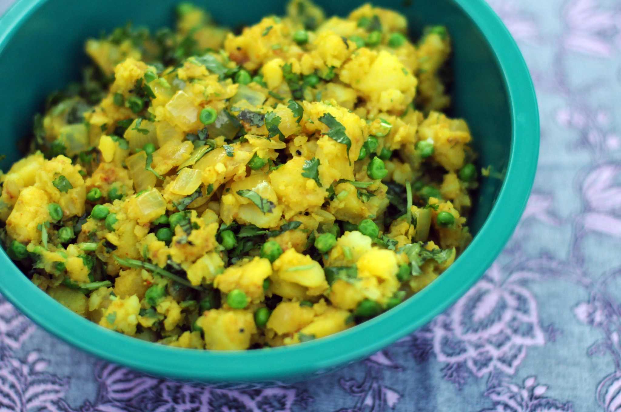 Recipe: Aloo Masala (South Indian Curried Mashed Potatoes)