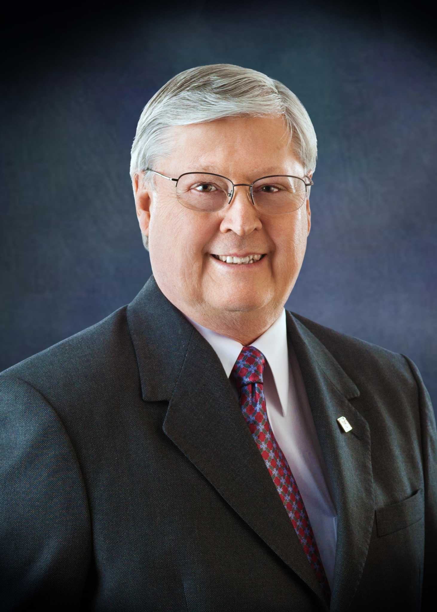 IBC CEO opens annual trade event discussing growing smaller companies ...